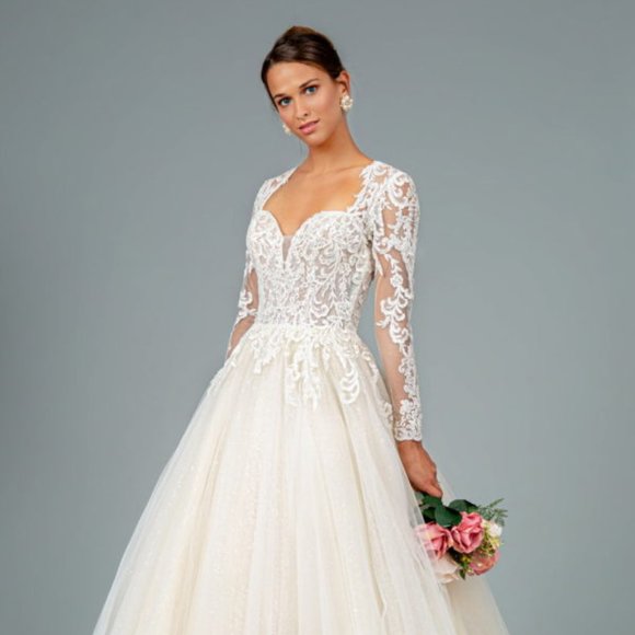 gls | Dresses | New Long Hug Shoulder Wedding Dress With Cut Out Back ...